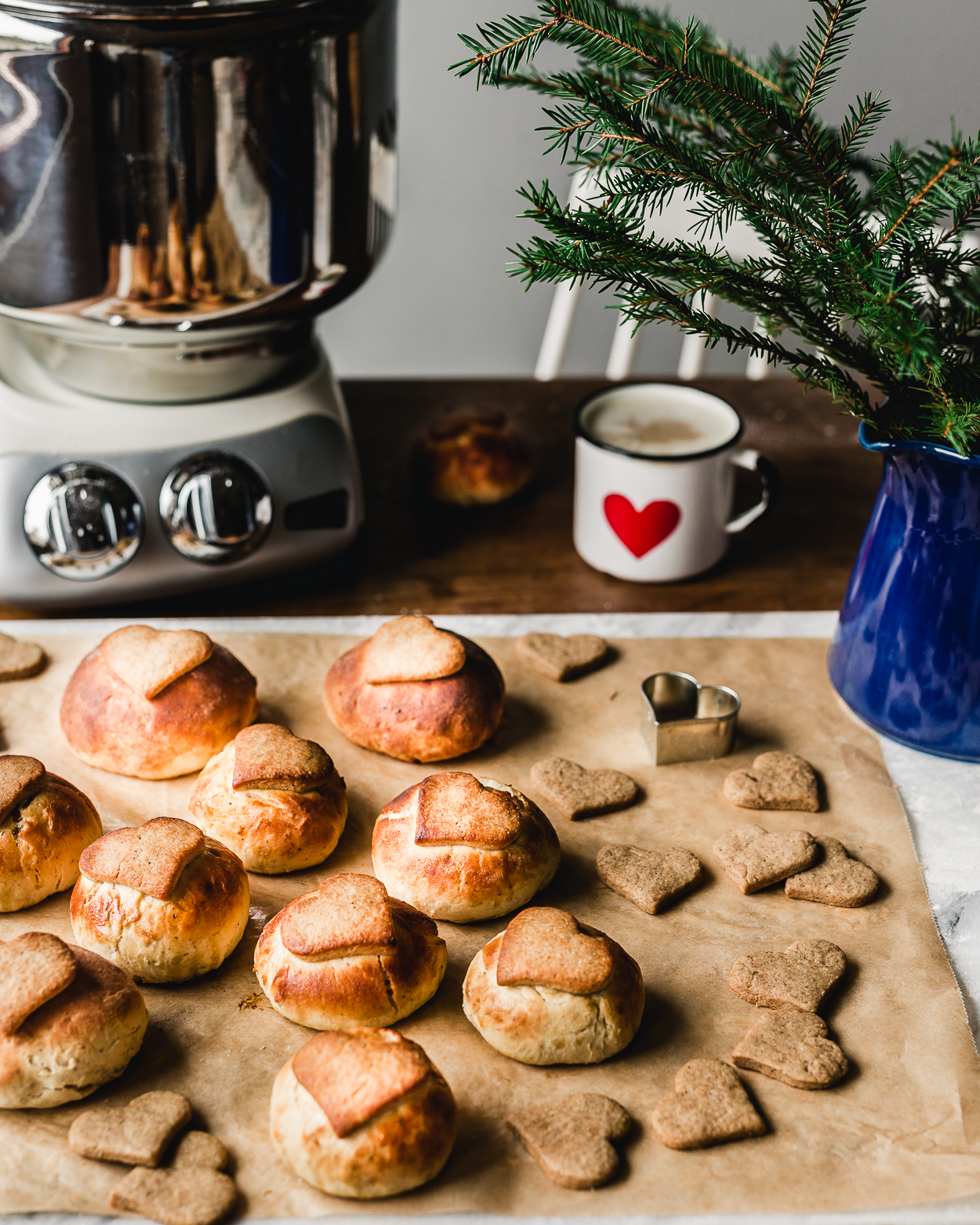 Gingerbread cardamom buns - Ankarsrum US