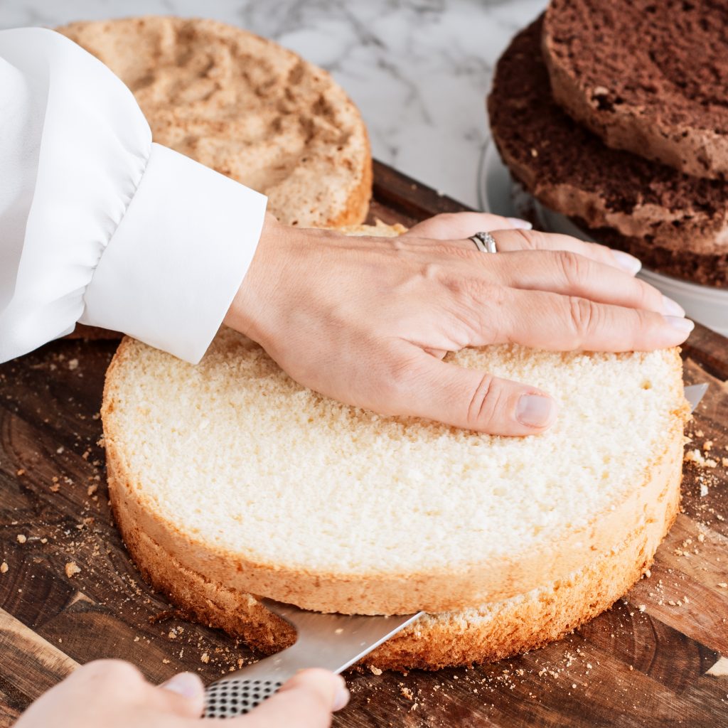 Learn to make your own cake base - Ankarsrum